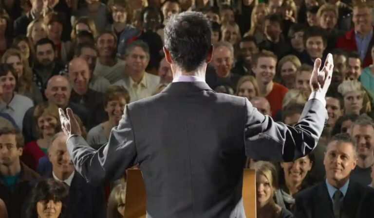 ¿Qué estudiar para ser conferenciante? - QueCarreraEstudiar.es