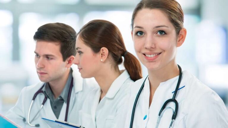 Estudiar Medicina - QueCarreraEstudiar.es